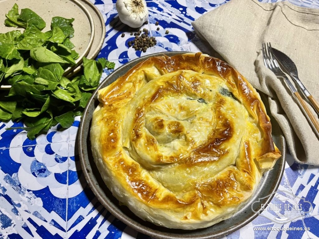 Spanakopita o pastel griego de espinacas - El Toque de Inés